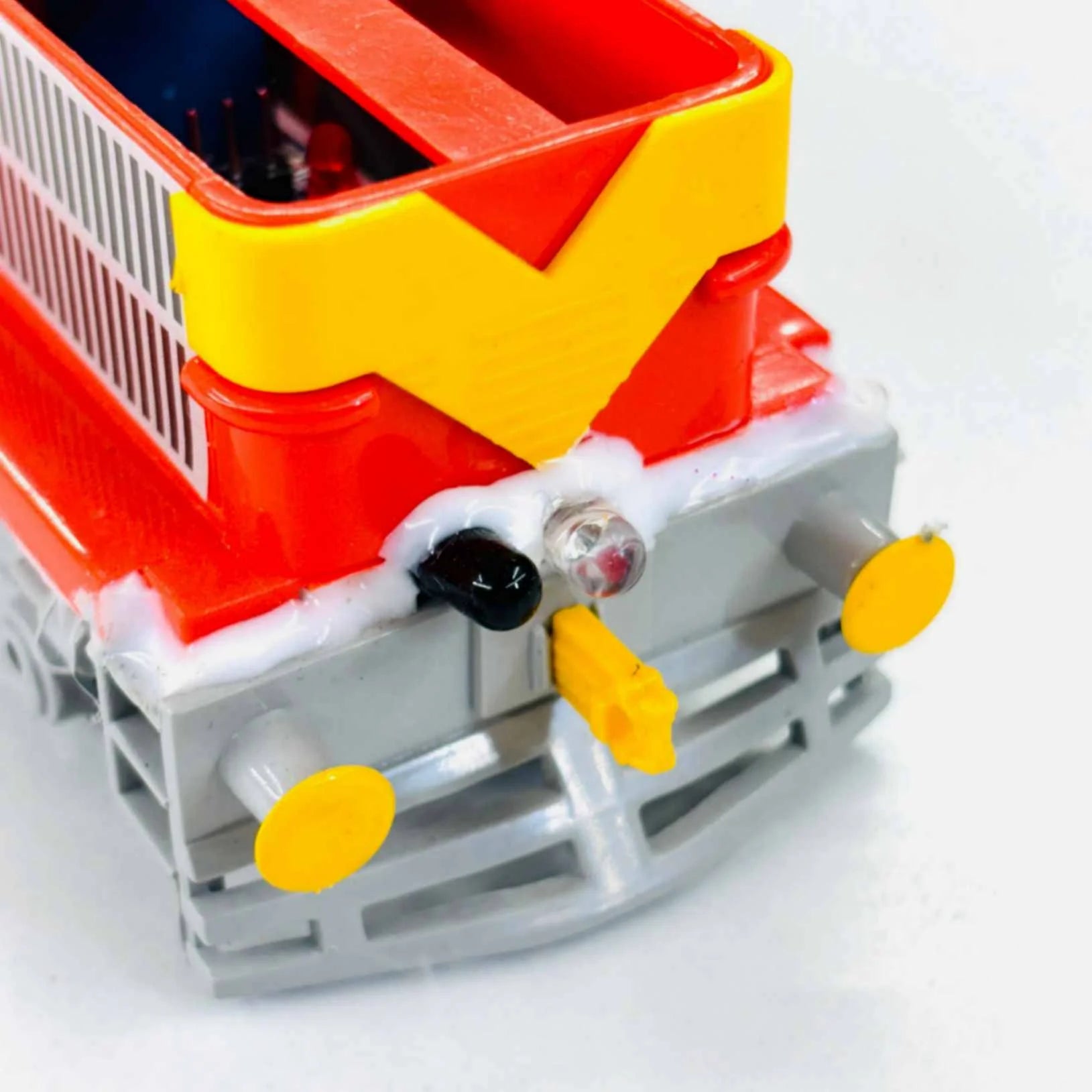 Smart Train Engine with Automatic Engine Stop System – Harish Projects